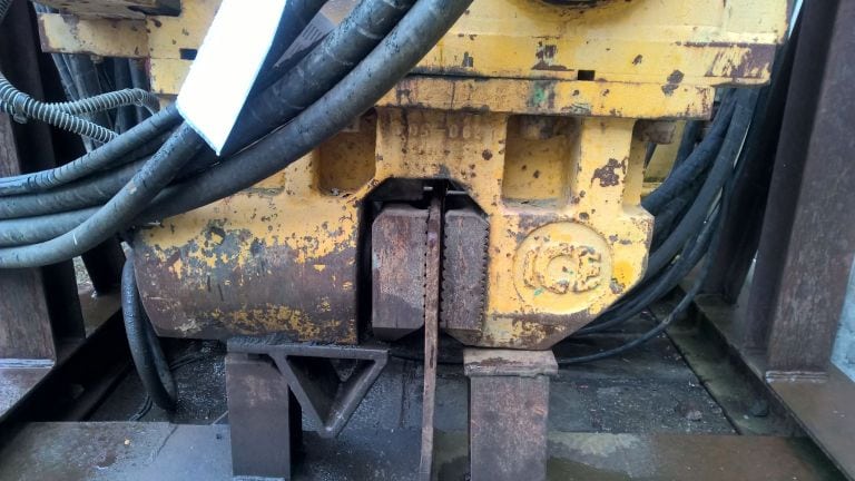 ICE vibrator 223 and Powerpack 270 - DRILLING MINING CONCEPTS